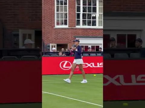 Vidéo : Cristian bat Zheng au WTA Tour 2026 – 1er tour • TennisTemple